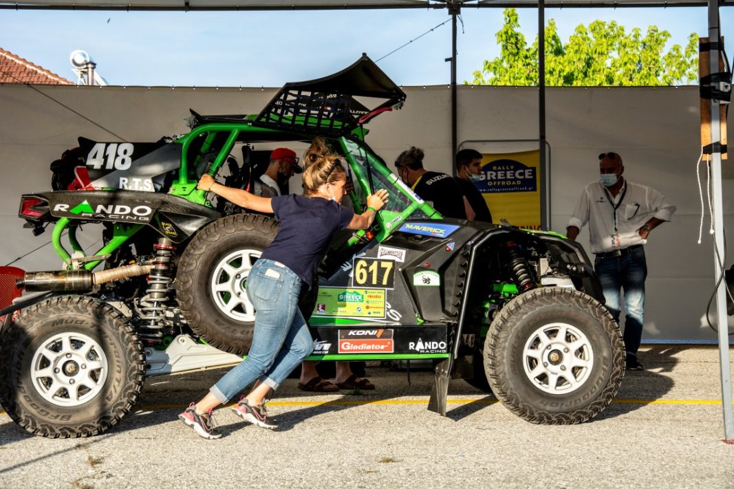 Rally Offroad: Στιγμές στο Service Park (φωτογραφίες) – fouit.gr